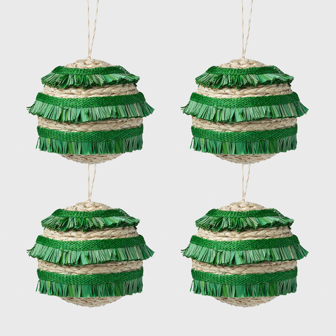 Ruffle straw balls, set of four, green | SmithHönig